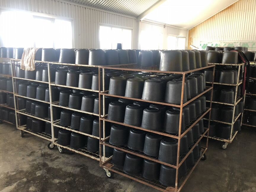 Ведра для откорма телят