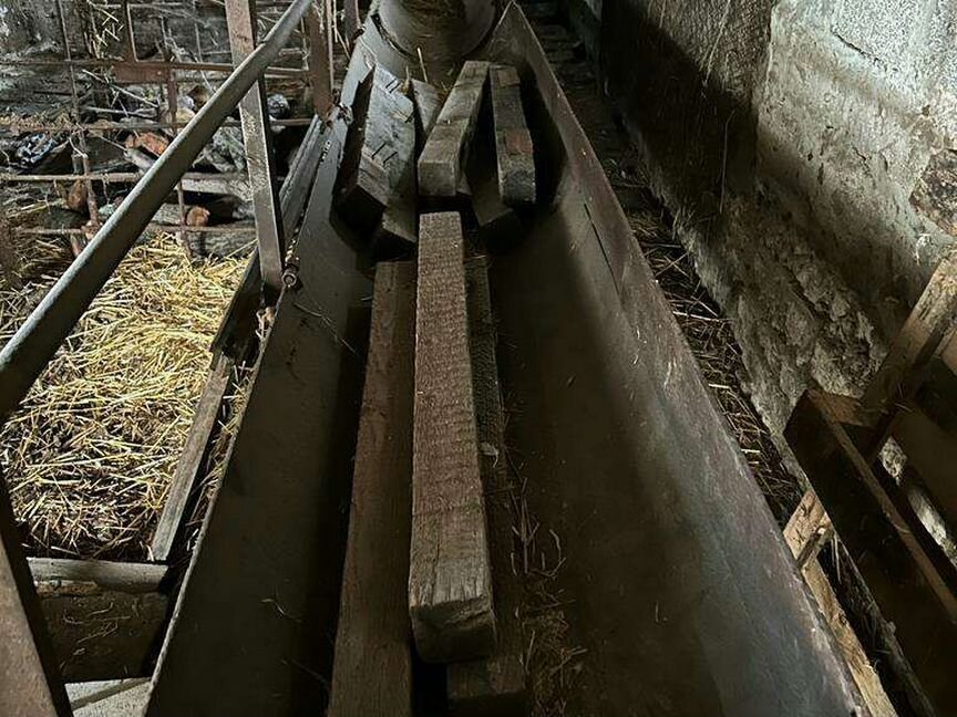 Корыта и боковые металлические стенки