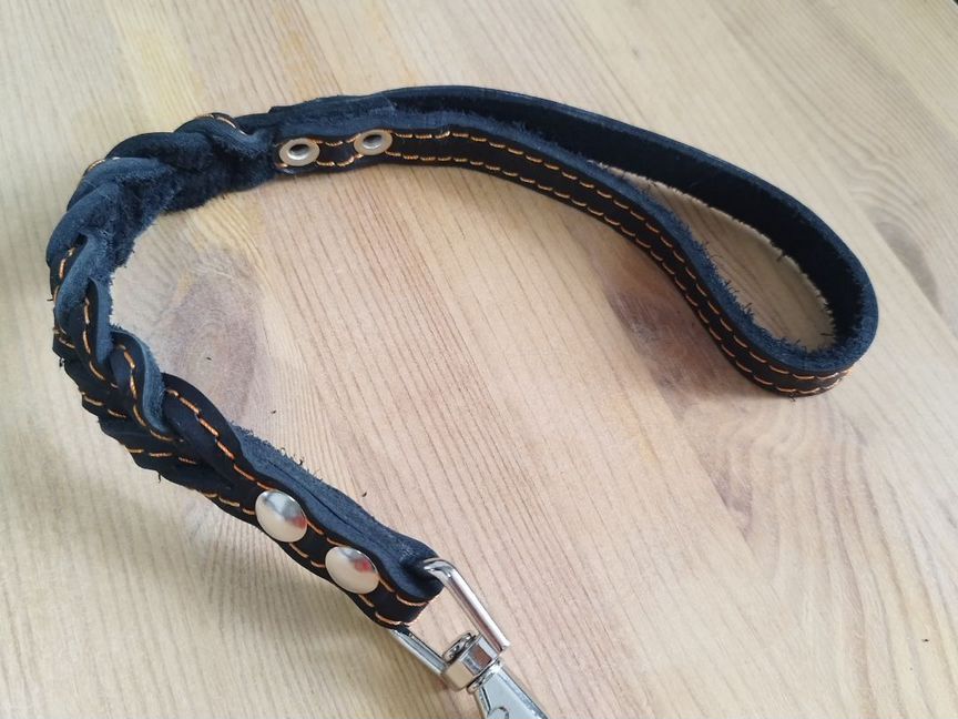 Поводок - водилка кожаная для собак