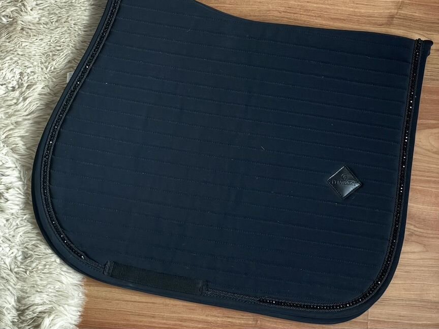 Вальтрап конкурный Kentucky pearl черный