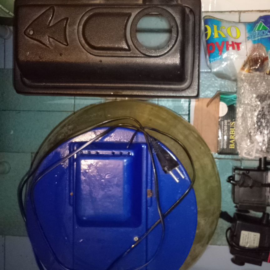 2 аквариума, фильтра, компрессор, грунт, книга