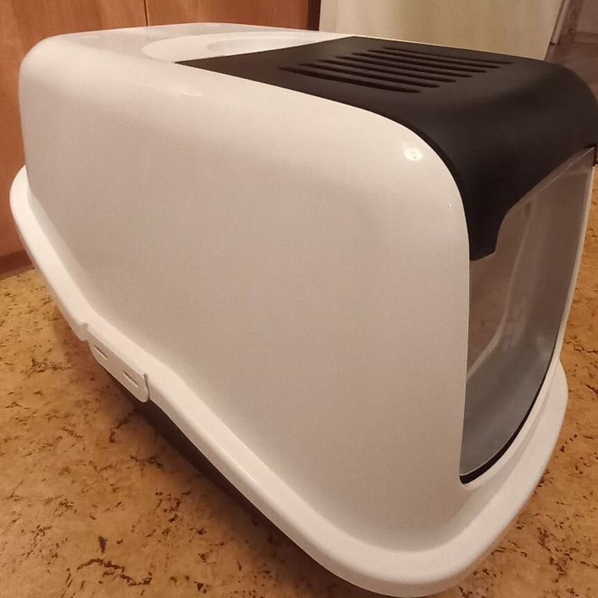 Закрытый лоток для кошек