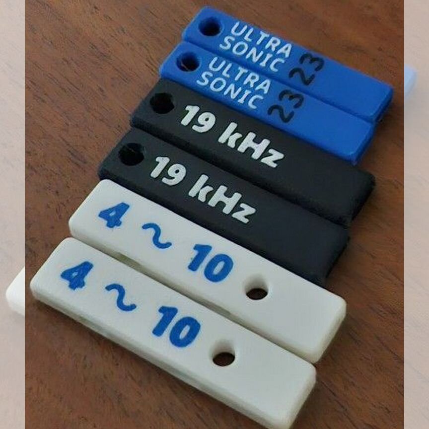 Свистки для дрессировки собак различной частоты