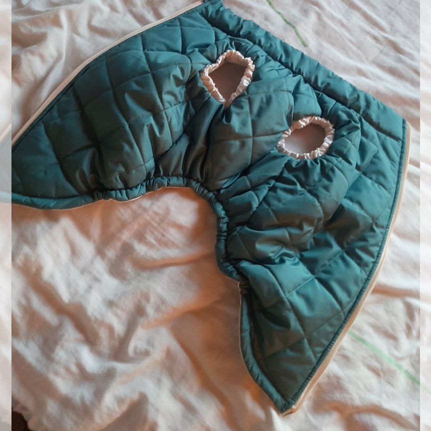 Жилетка для маленькой собаки