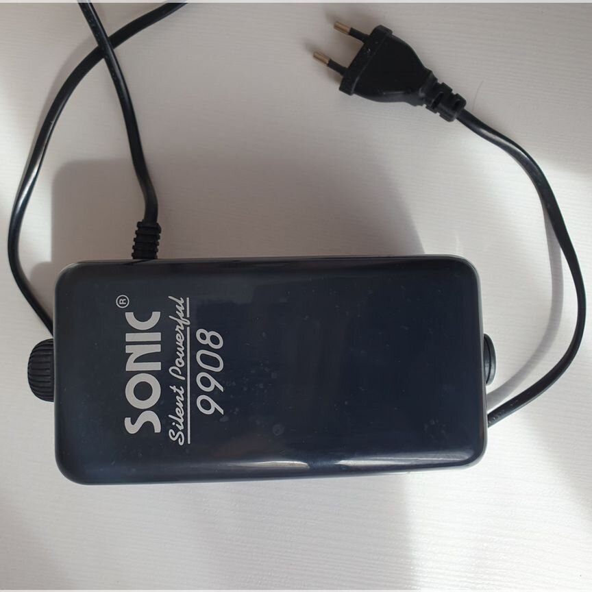 Аквариумный компрессор Sonic 9908