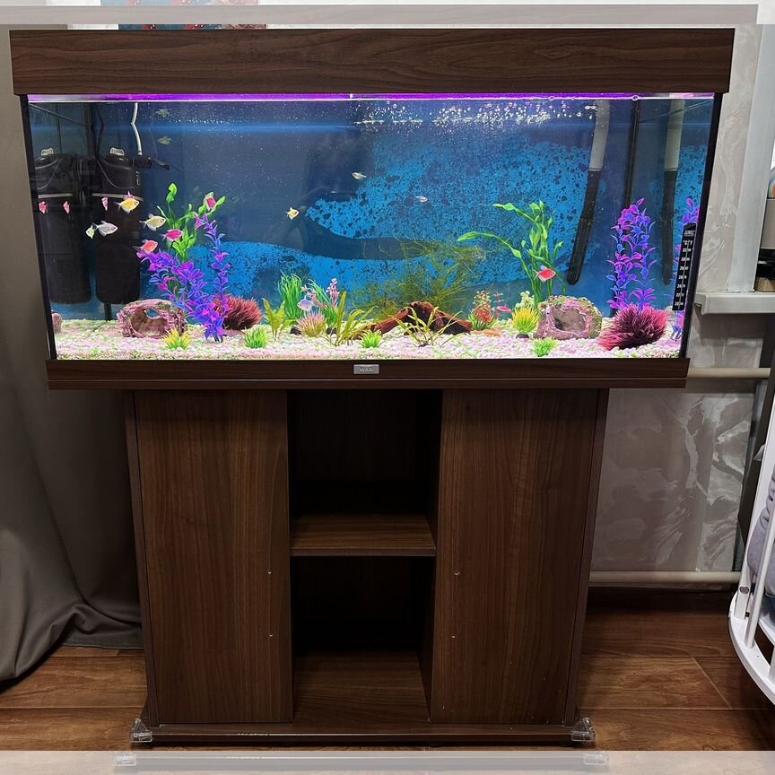 Аквариум juwel  2 фильтра и рыбки