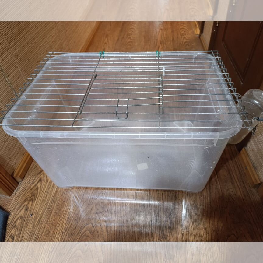 Клетка большая