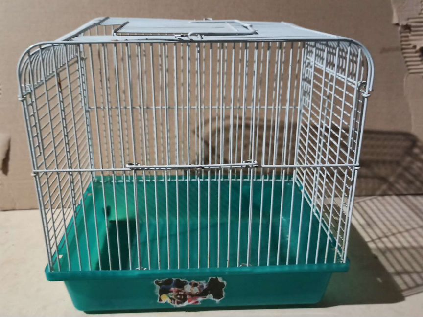 Клетки для домашних питомцев