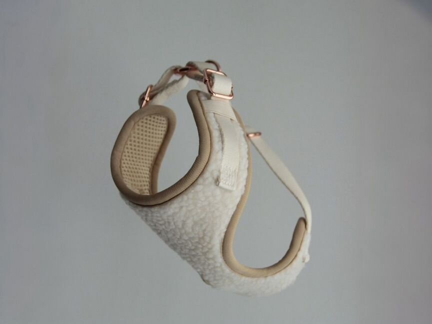 Шлейка для маленькой собаки