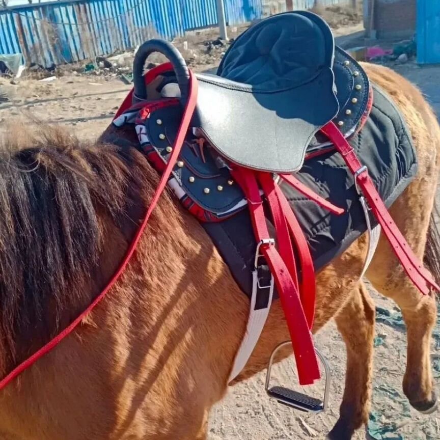 Седло для лошади