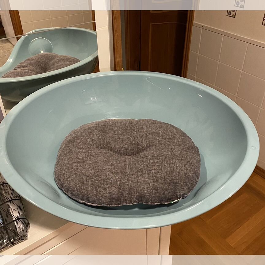 Лежак для кошки или маленькой собаки