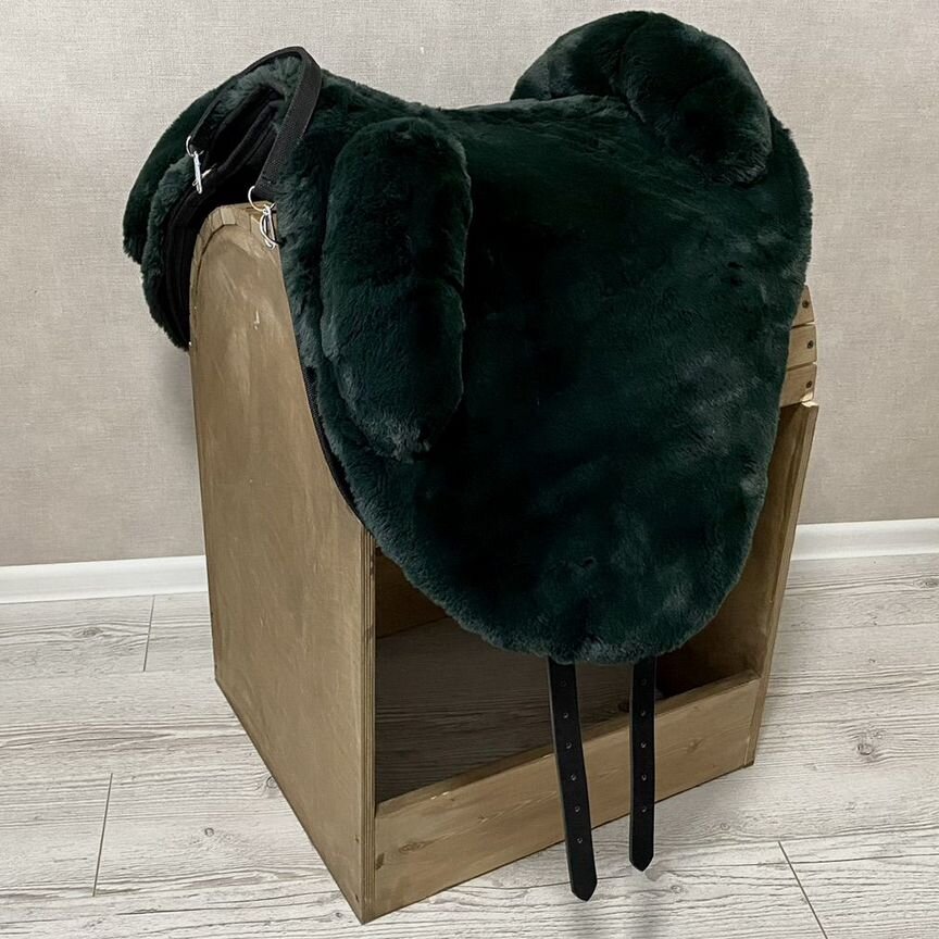 Меховое седло в наличии