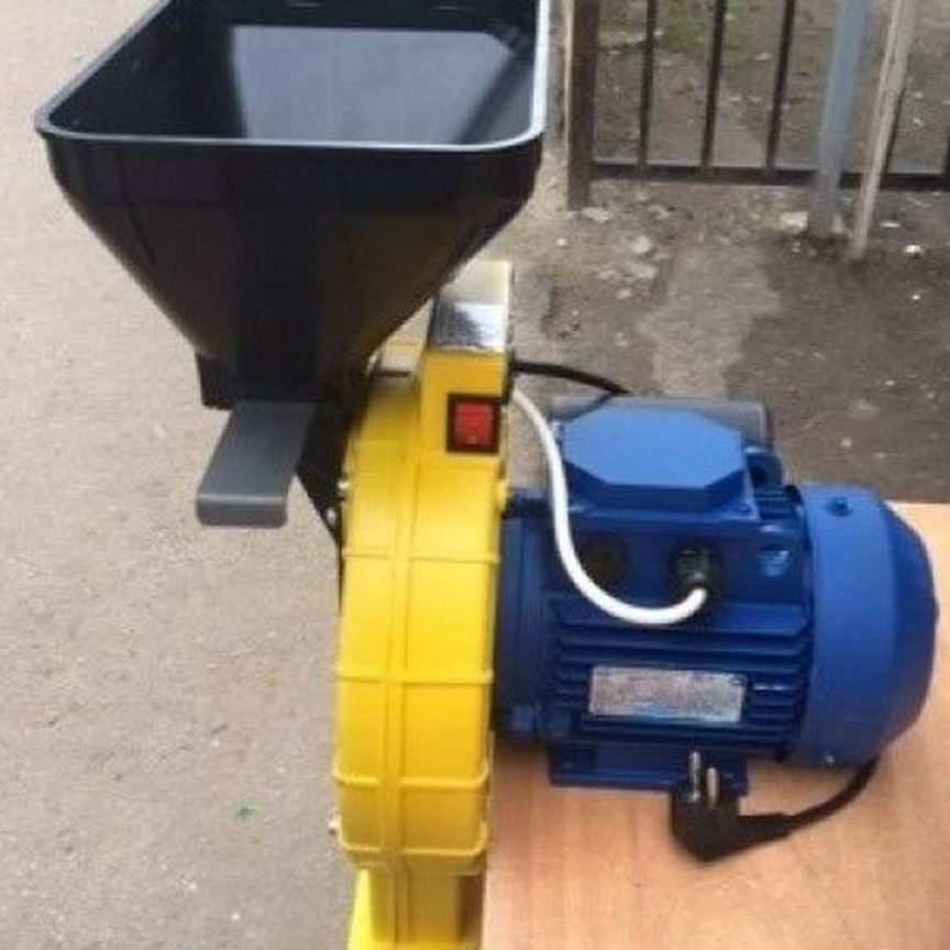 Кормоизмельчитель ик-1 (Могилев, 1100Вт)