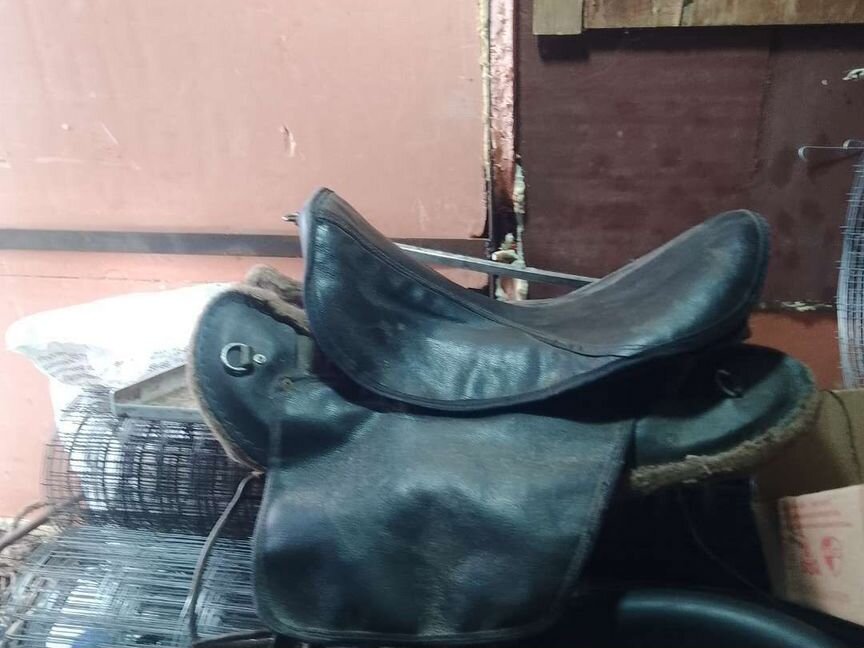 Продам седло конное
