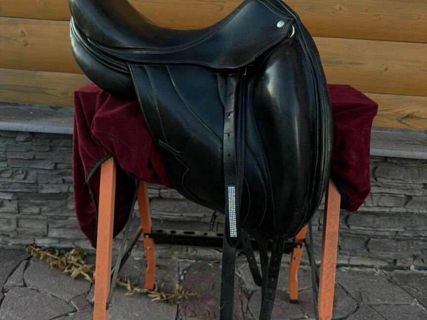 Седло выездковое Soft-Le