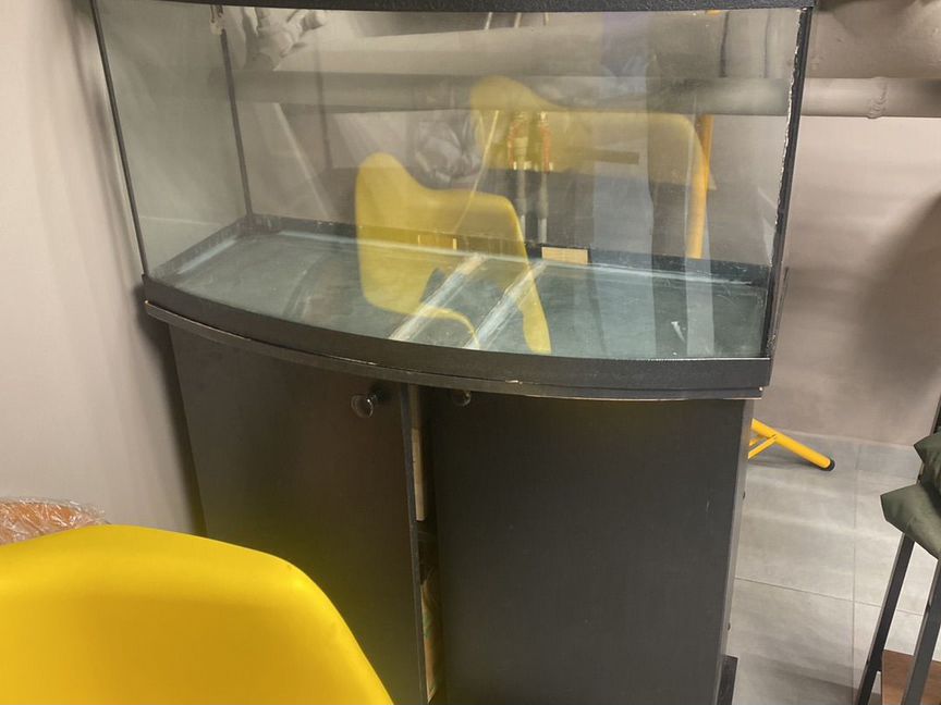 Аквариум с тумбой