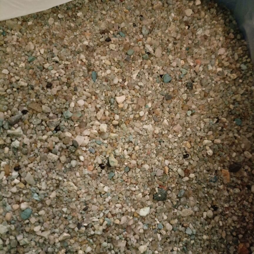 Продам грунт в аквариум б/у. 30-35 кг самовывоз