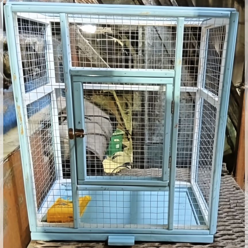 Клетка для попугаев