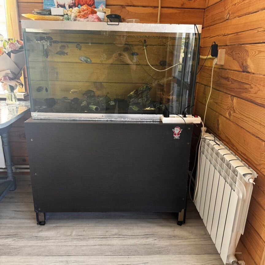Аквариум с тумбой