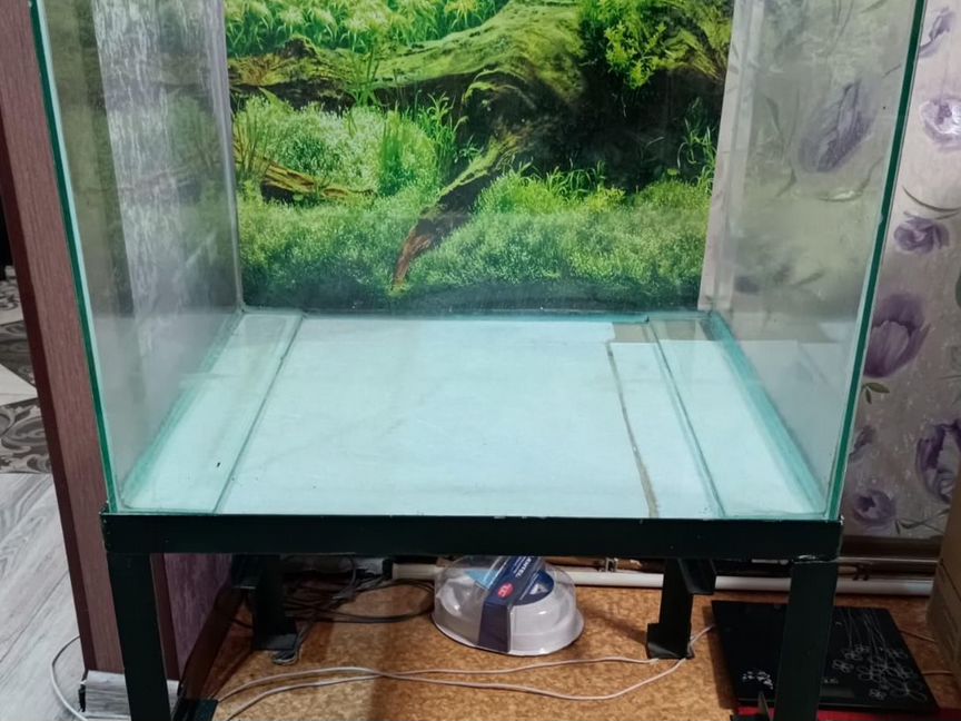 Аквариум с тумбой