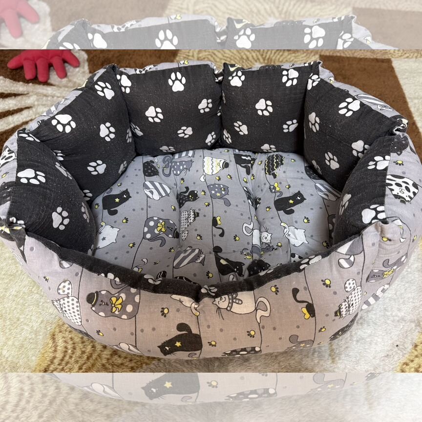 Лежанка для собак и кошек