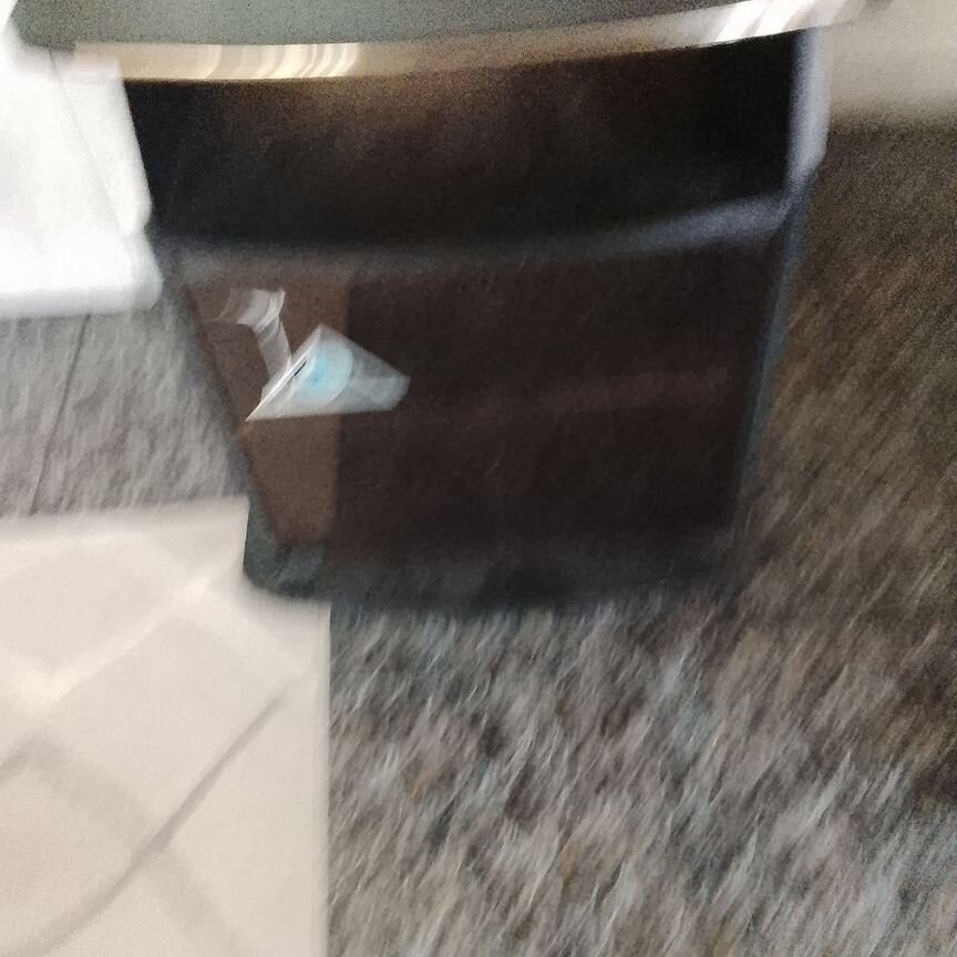 Тумба под аквариум на колесиках