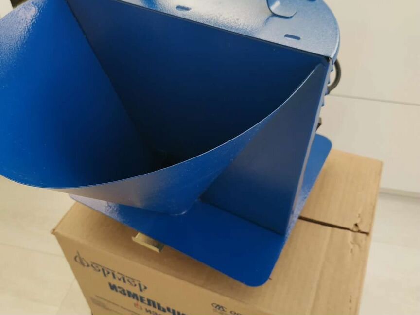 Измельчитель зерна Фермер изэ-05