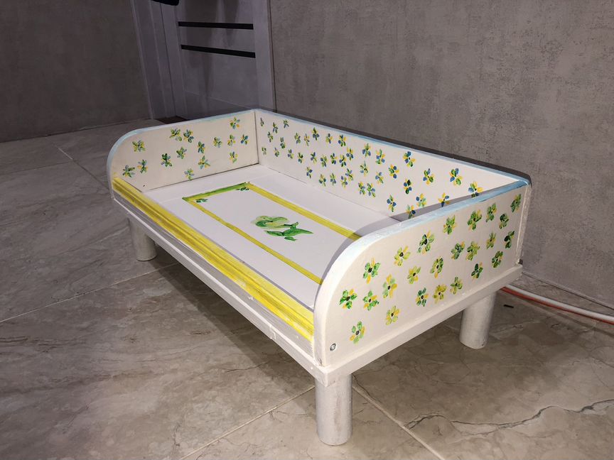 Лежанка для маленьких собак и кошек