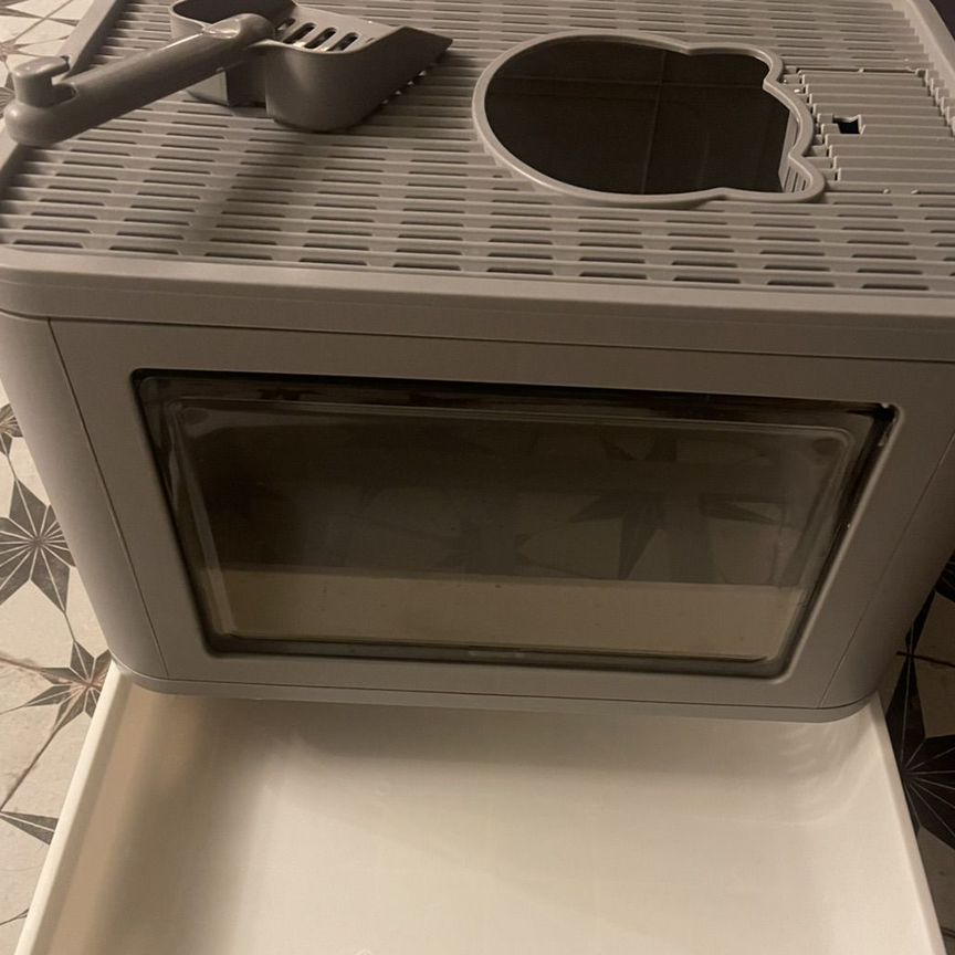 Закрытый лоток для кошек