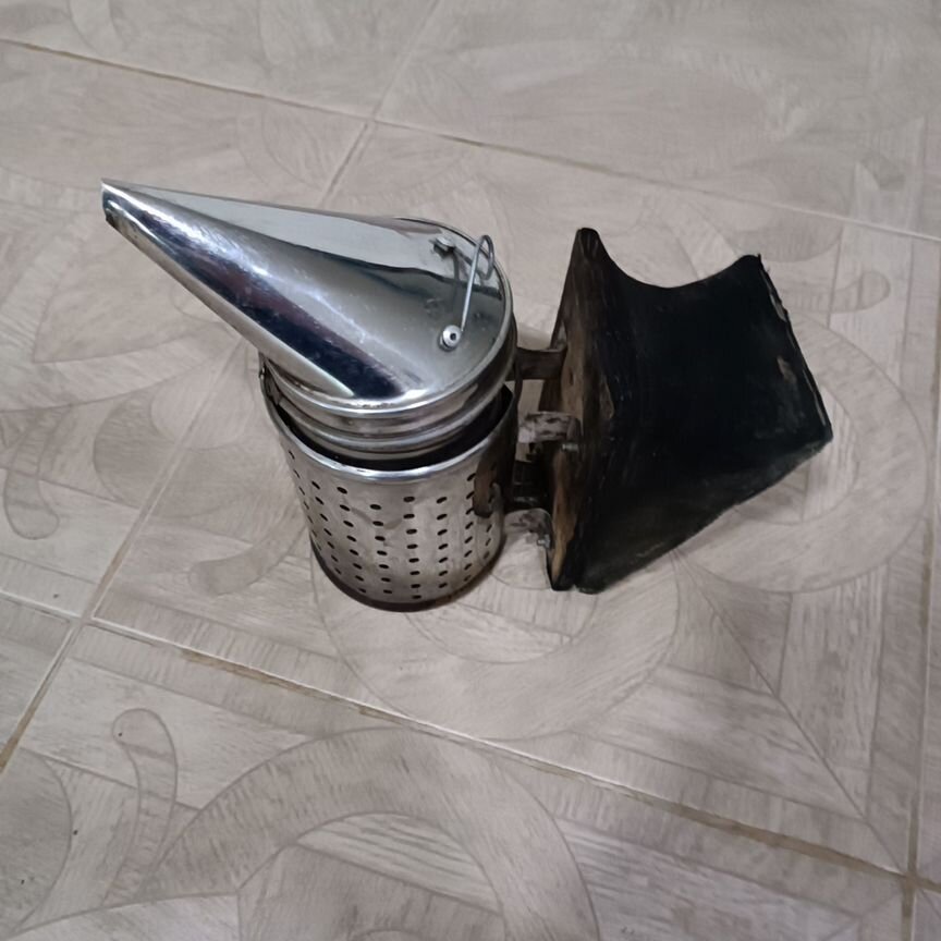 Дымарь для пчел