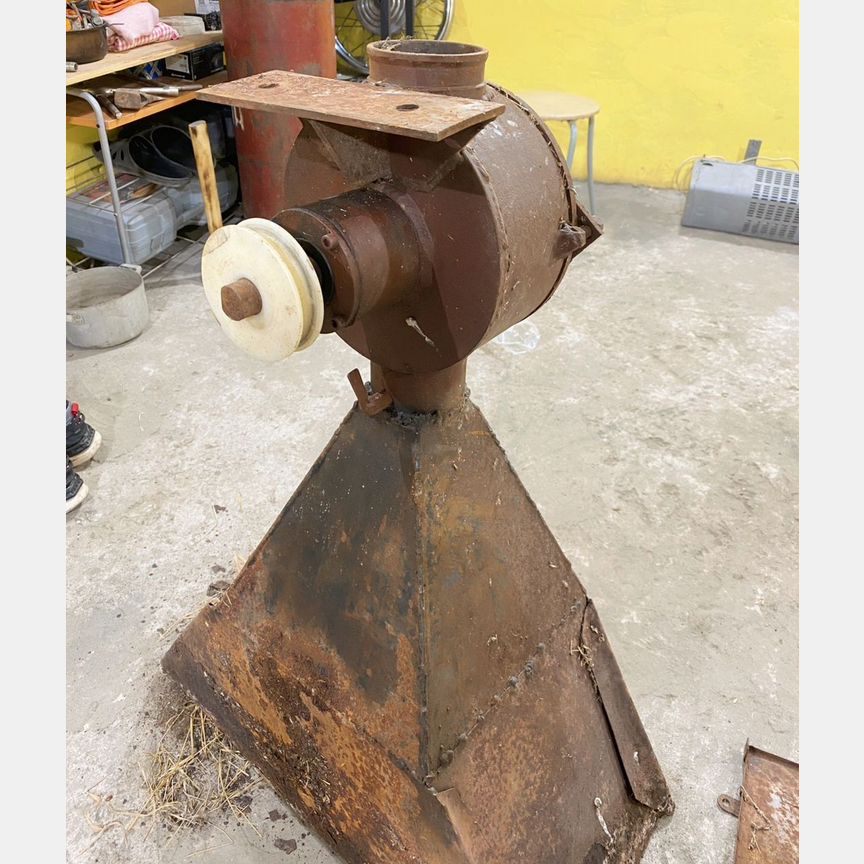 Крупорушка, зернодробилка