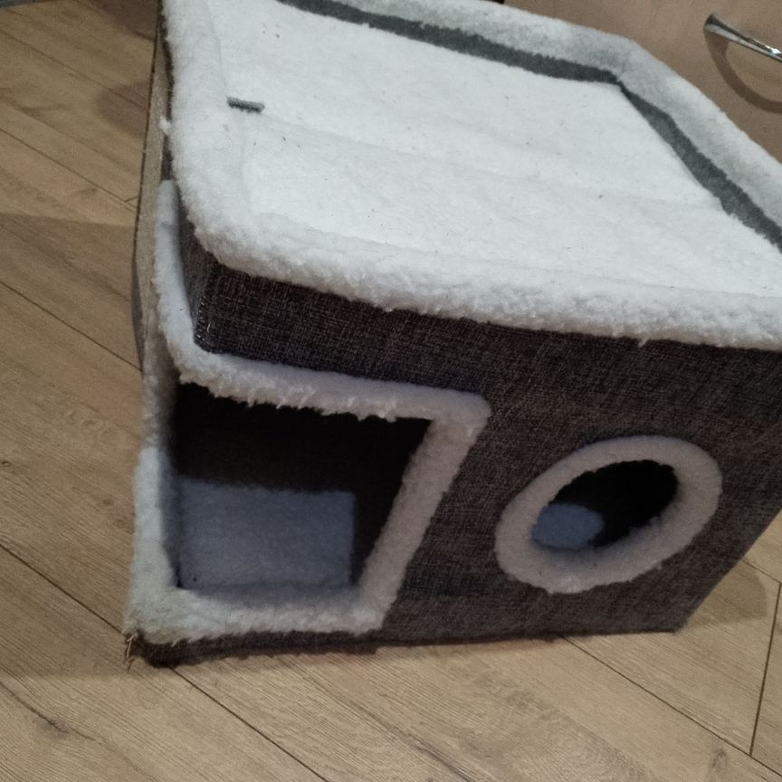 Домик для кошек