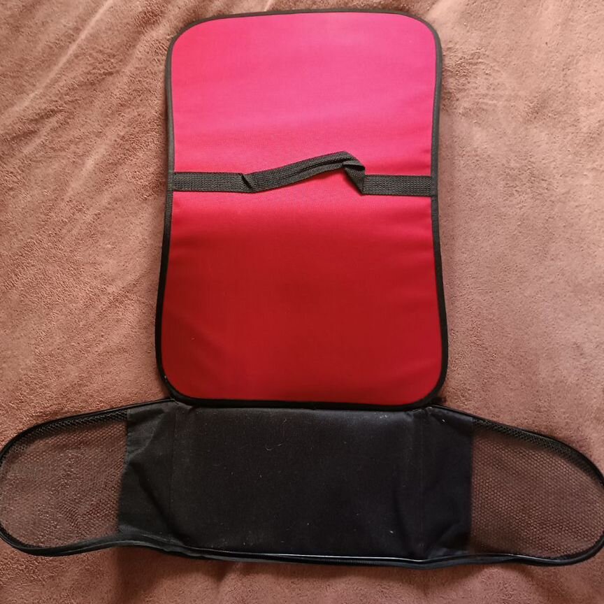 Переноска, воротник и игрушки для кота