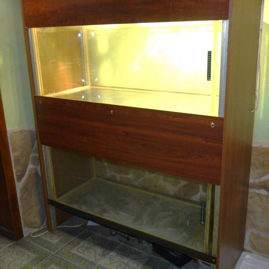 Продам аквариумную стойку