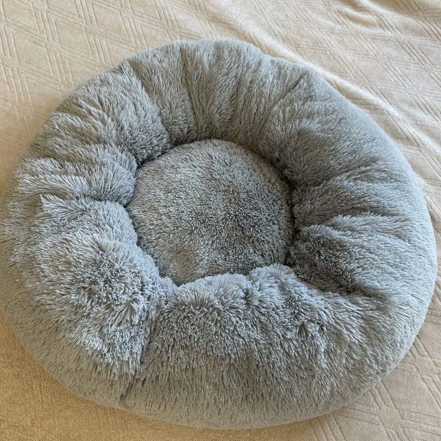 Лежанка для кошек и собак