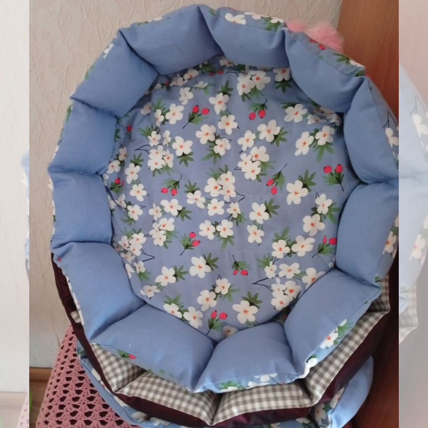 Лежанка для собак и кошек