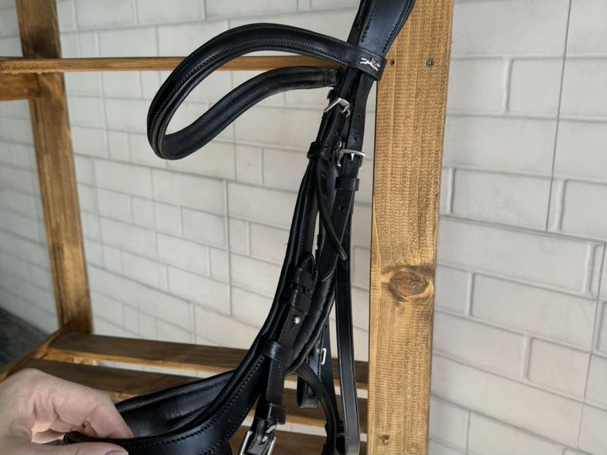 Анатомическая уздечка Schockemohle Delta full