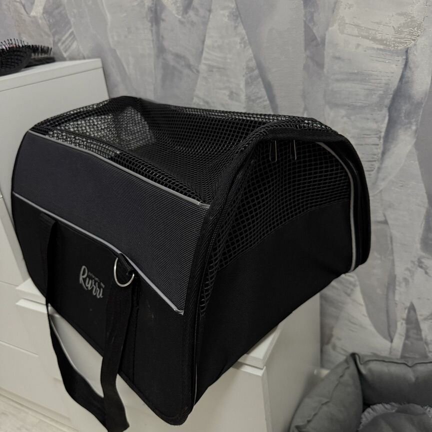 Переноска для собак и кошек