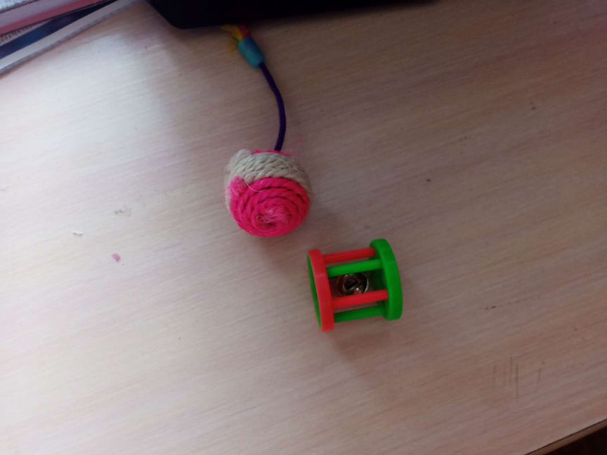 Игрушки для кошек