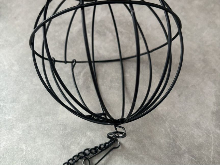 Сенник для кролика,кормушка