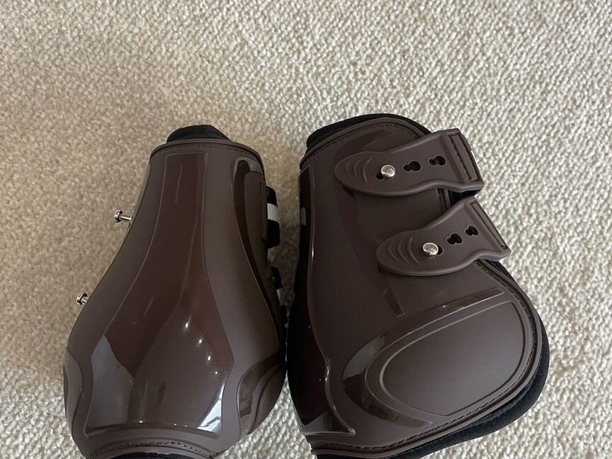 Ногавки для лошади