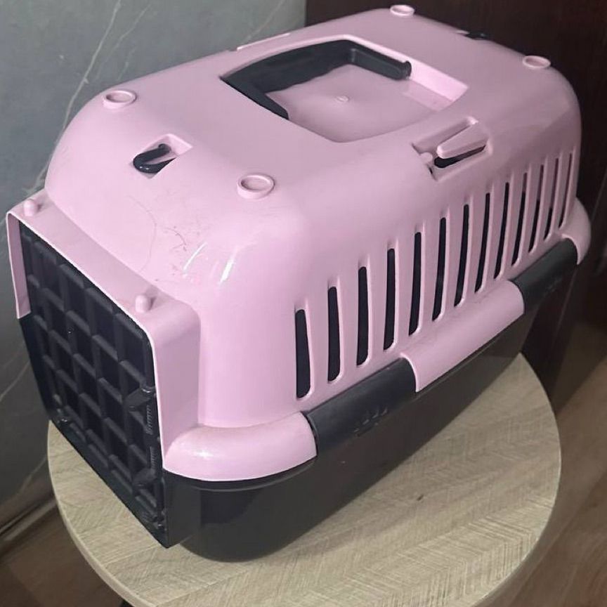 Переноска для кошек пластиковая