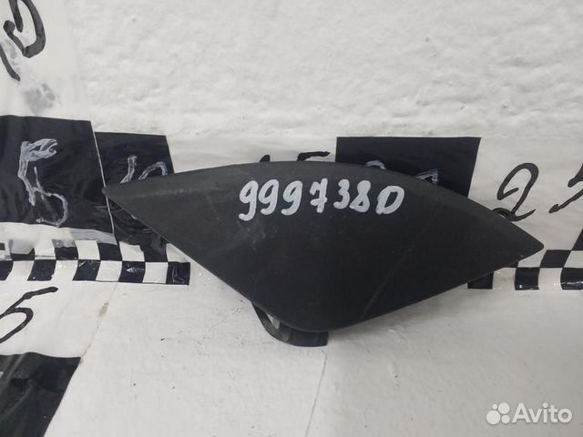 Заглушка буксировочного крюка переднего бампера BM купить в Москве BMW ...