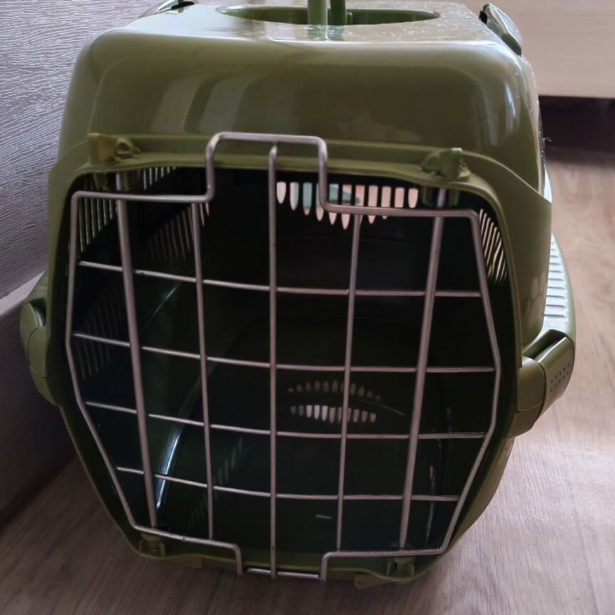 Переноска для животных пластиковая