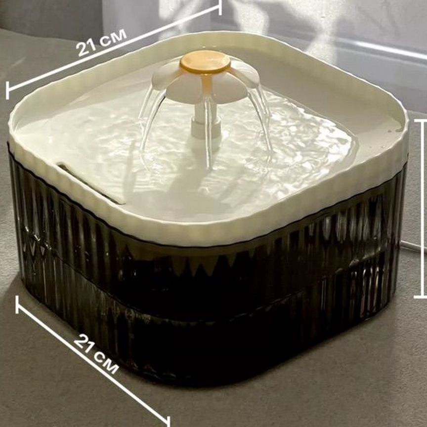 Фонтан поилка для кошек