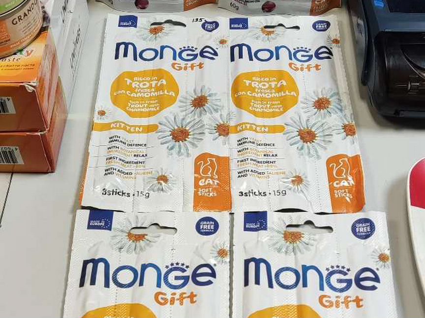 Monge(монж)лакомства подушечки и колбаски д/кошек