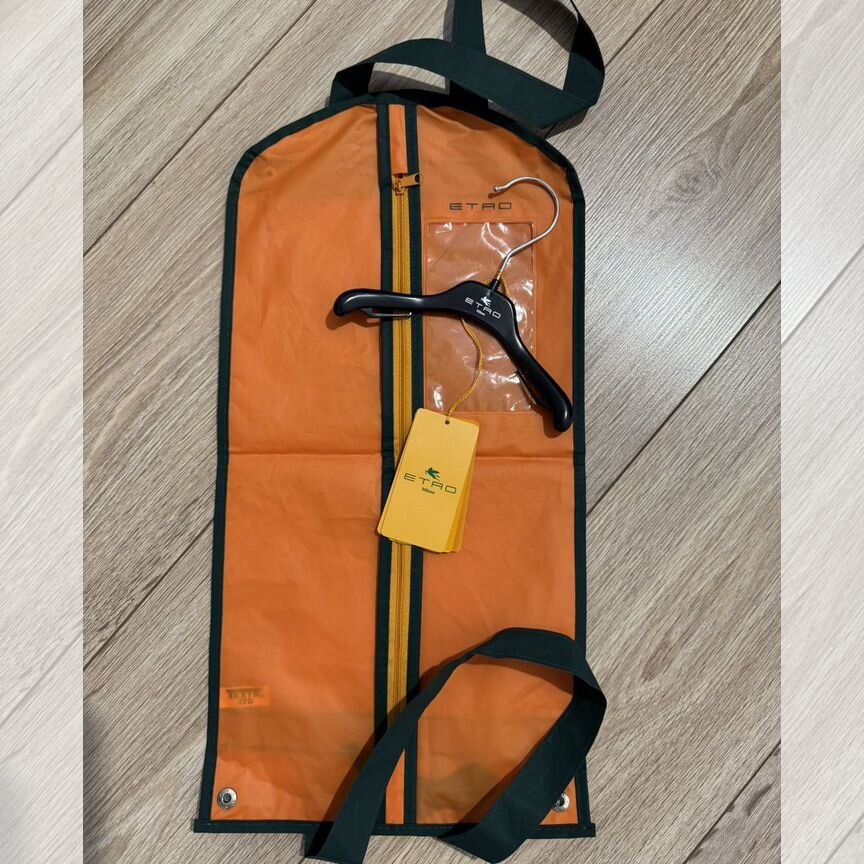 Вешалка и чехол для одежды для собак