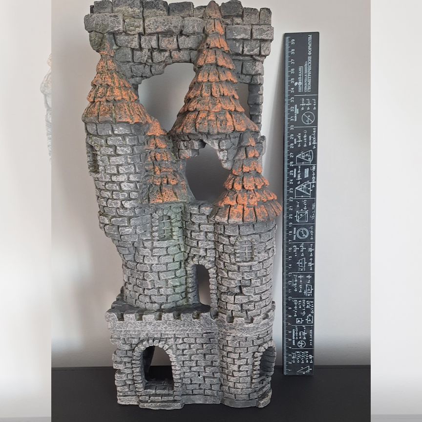 Коряги и декор для аквариума