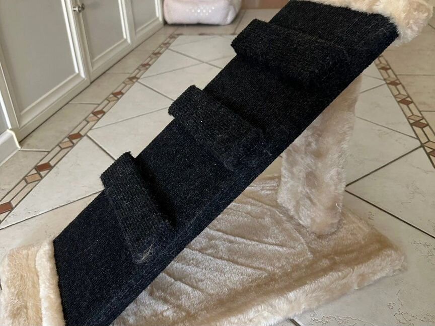 Лесенка для кошек, когтеточка