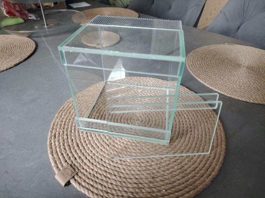 Террариум для рептилий пауков